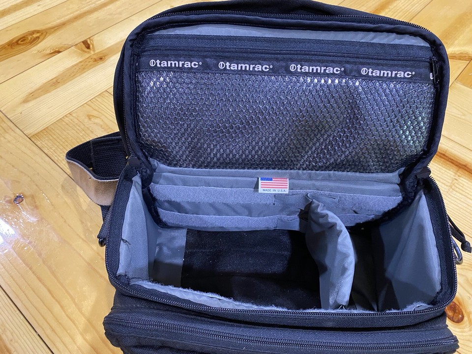Classic (USA) Tamrac Professional Black Camera Bag with Shoulder and ...