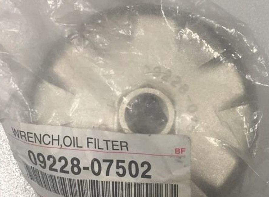 TOYOTA GENUINE WRENCH OIL FILTER 09228 - 07502 | eBay