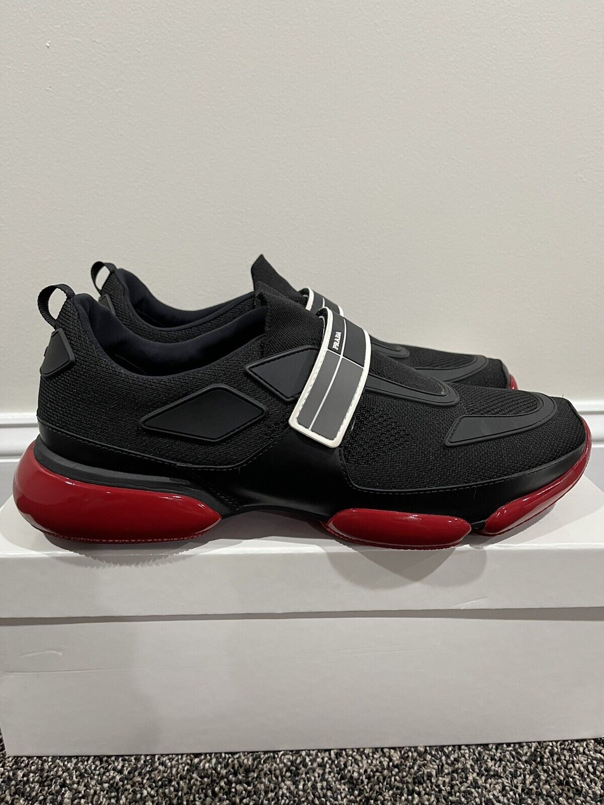 Prada Black / Red Cloudbust Lowtop Srap Logo Sneakers - Gem