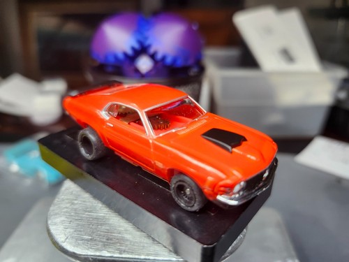 AW ORANGE MUSTANG BOSS 429 BODY ON ORANGE T-DASH CHASSIS HO SLOT CAR ...