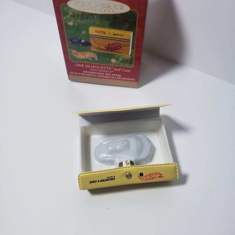 Hallmark "1968 Silhouette and Case" Hot Wheels Ornaments 2001 | eBay