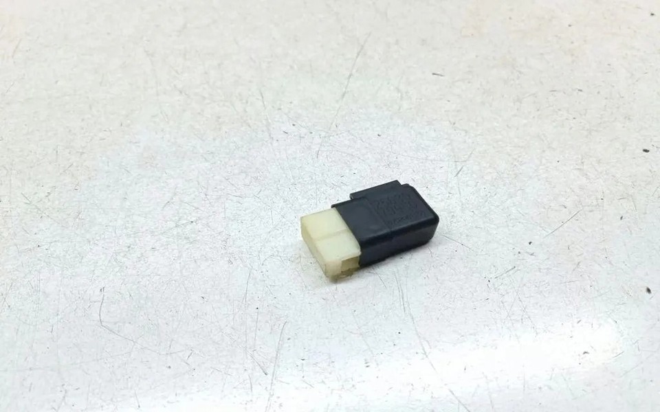 NISSAN PATHFINDER III R51 Relays 2563079960 2.50 Diesel 2007 33651799 ...