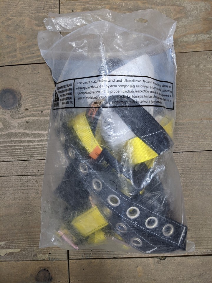 01703 Guardian Fall Protection S-L Velocity Safety Harness, FREE ...