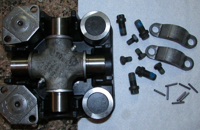 Spicer 5-675x Universal Joint UJOINT Kit 1710 Tdam675x E3 for sale ...