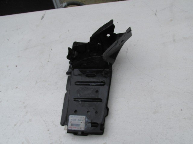 Toyota OEM 2018 Camry Fender-rail Extension Right 5702306010 for sale ...