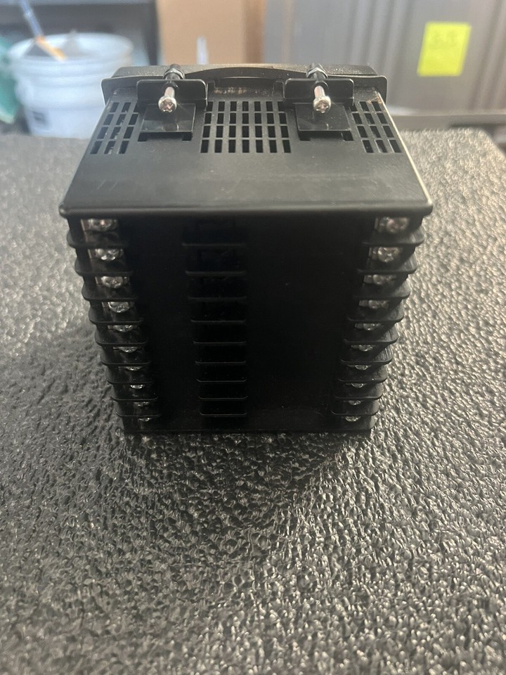 Automation Direct Solo 9696 SL9696-VVE Controller | eBay