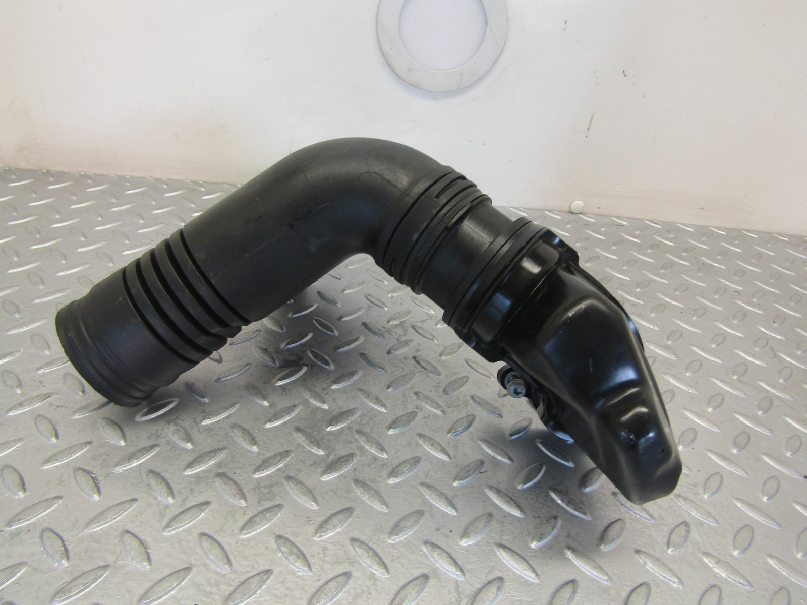 2015 Seat Leon FR 1.4 TFSI CZC. Genuine Air Intake Pipe 04E129651C ...