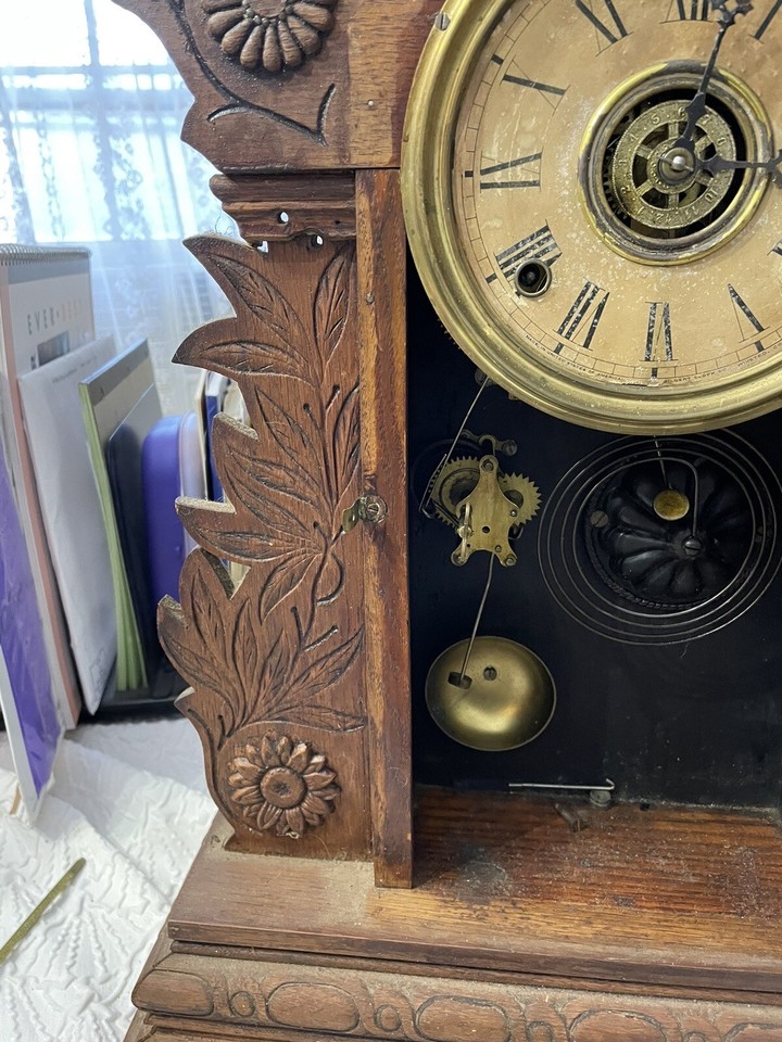 William Gilbert Clock #3 Clock parlor oak Mantle Clock works Great Has ...