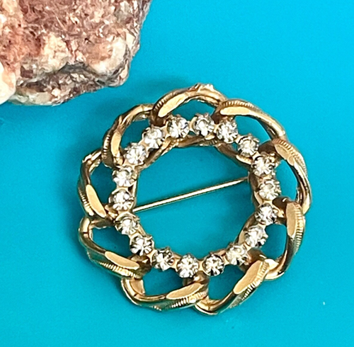 Vintage Gold Tone Chain Link Clear Rhinestone Wreath Brooch A714 | eBay