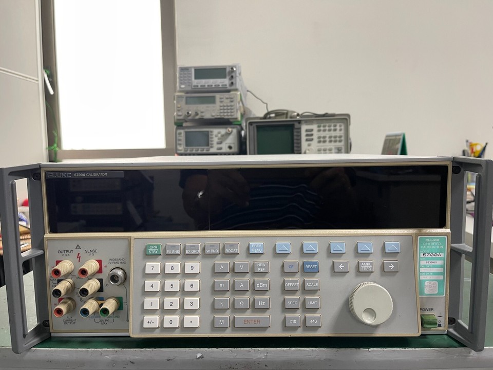 Fluke 5700A Multifunction Calibrator w/ calibration report _ 5015 | eBay