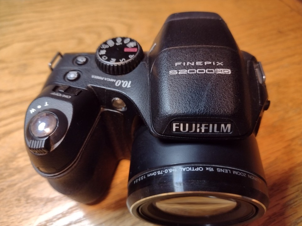 Fujifilm FinePix S2000HD 10MP Digital Camera with New Batteries and 2GB ...