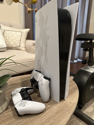 Sony PS5 PlayStation 5 Disc Edition 825GB W/ 2 CONTROLLERS AND HDMI ...