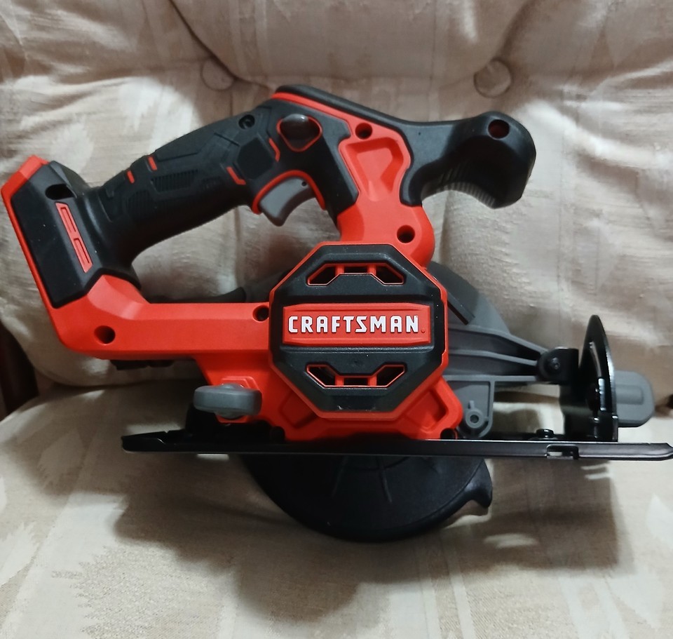 Craftsman 20V Max Circular Saw CMCS505 Cordless Compact 20 Volt New ...