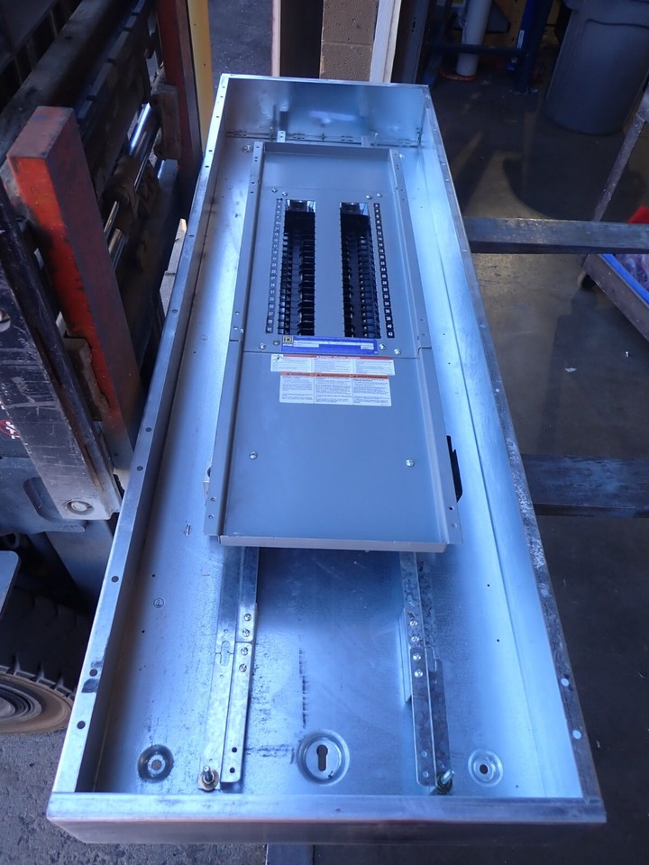 Square D NQ 600 amp 208v Main Lug Feed Thru Panelboard MH62 3 Phase ...