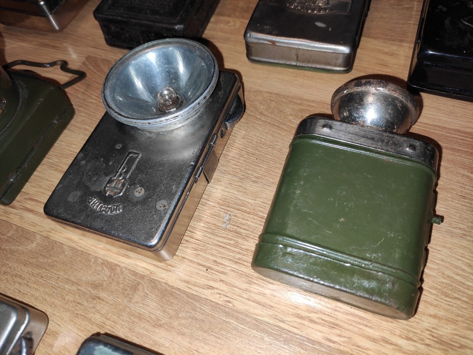 LOT OF 11 VINTAGE POCKET FLASHLIGHT SIGNAL TORCH LIGHT LAMP LANTERN ...