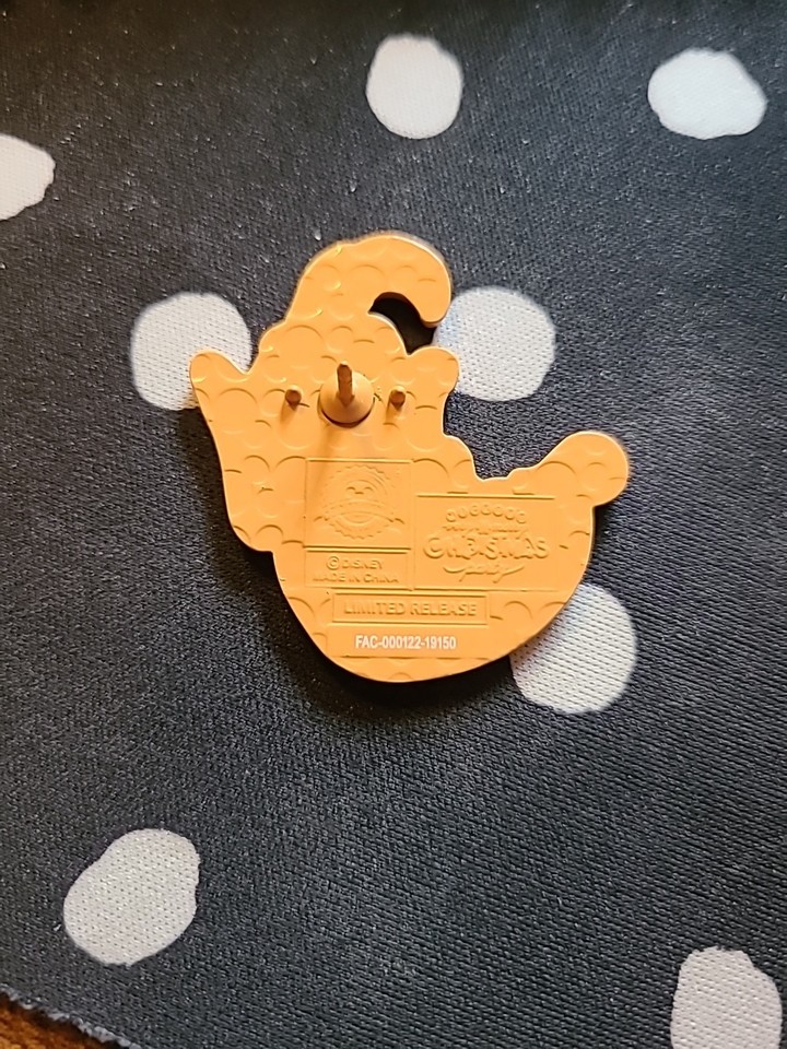 Disney Genie Cookie Mickey's Very Merry Christmas Party Mystery Pin LR ...