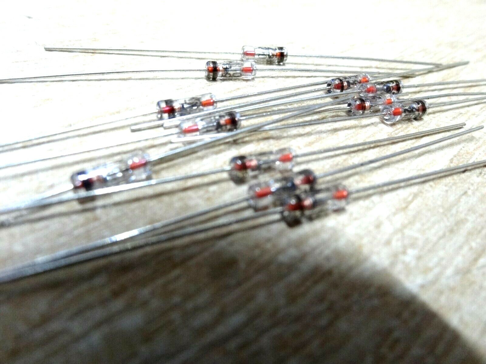12x Z5B20 20v vintage zener diode 400mw hermetically sealed DO7 glass ...