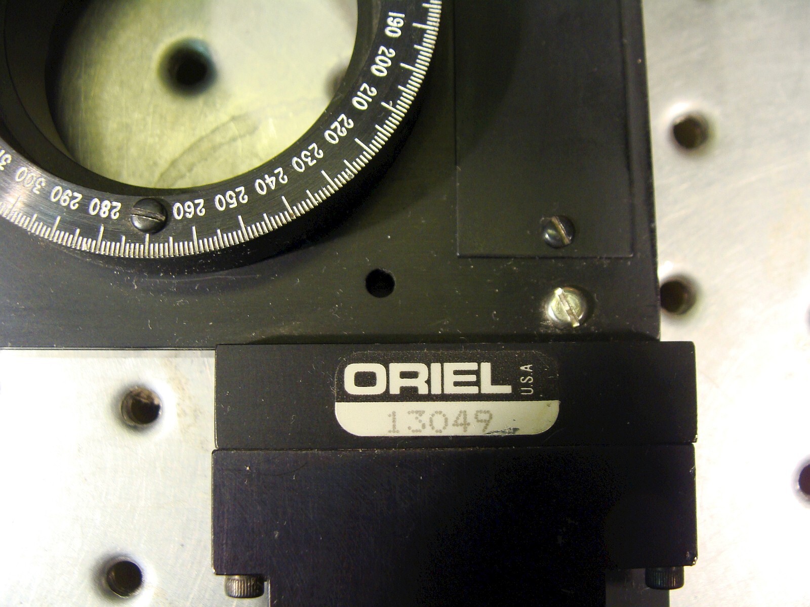 ORIEL MOTORIZED ROTATIONAL STAGE 13049 rotary optical positioner motor ...