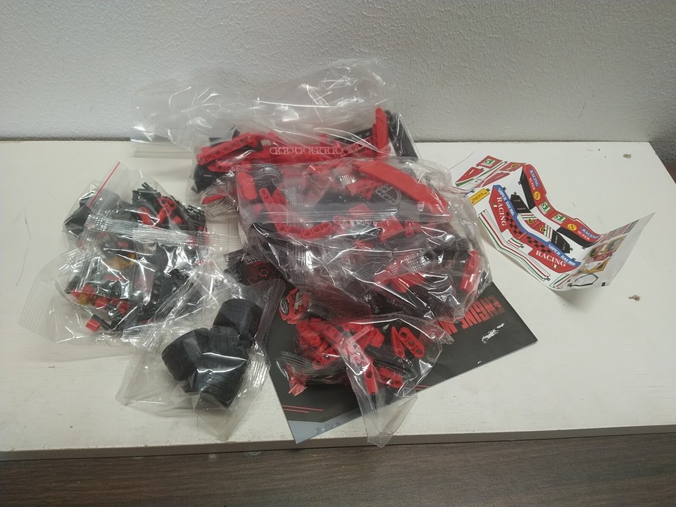 Seyaom Direct Transformation Wind Up Toy Car Robot Transformer Red Race ...