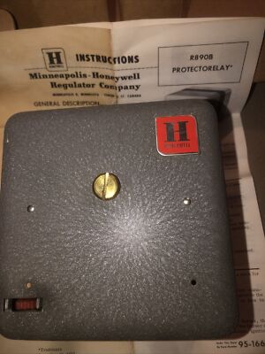NEW OLD STOCK Honeywell Protectorelay Burner Controller R890B4KOA | eBay