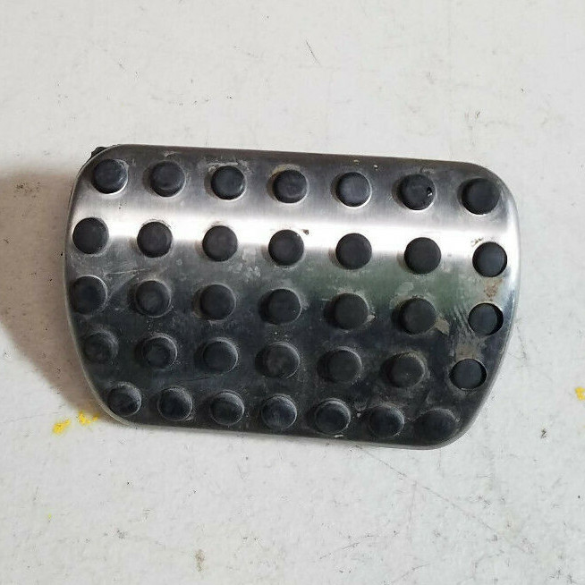 2012 Mercedes-Benz CLS550 W218 BRAKE PEDAL PAD COVER 1702900182 OEM | eBay