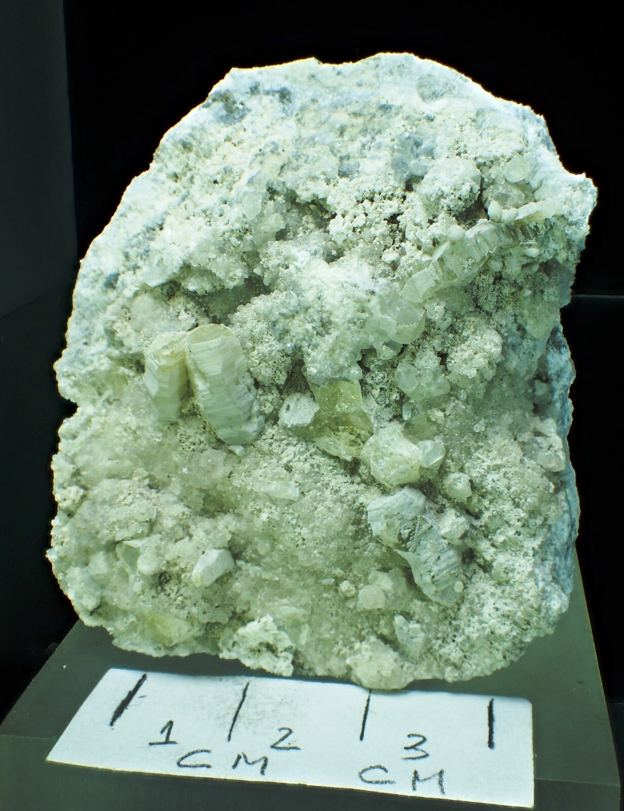 LARGE WELOGANITE Crystals Fine Mineral Specimen MONTREAL Francon Quarry ...