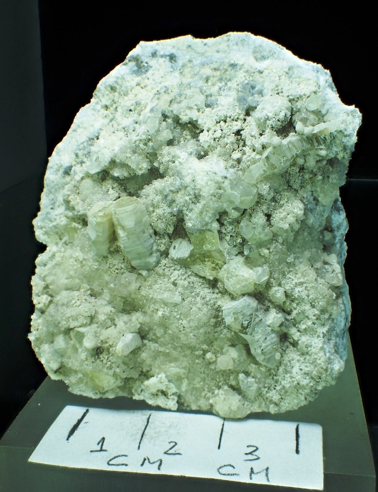 LARGE WELOGANITE Crystals Fine Mineral Specimen MONTREAL Francon Quarry ...