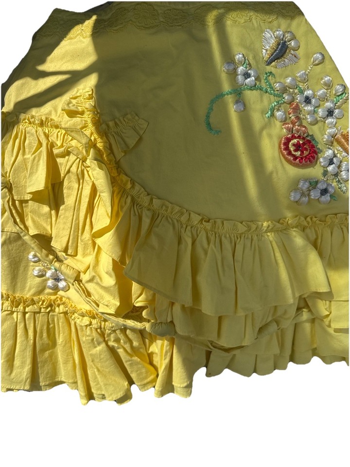 Lithe Yellow Ruffle Hem Embroidered Dress Women’s Size 6 Cotton Silk ...