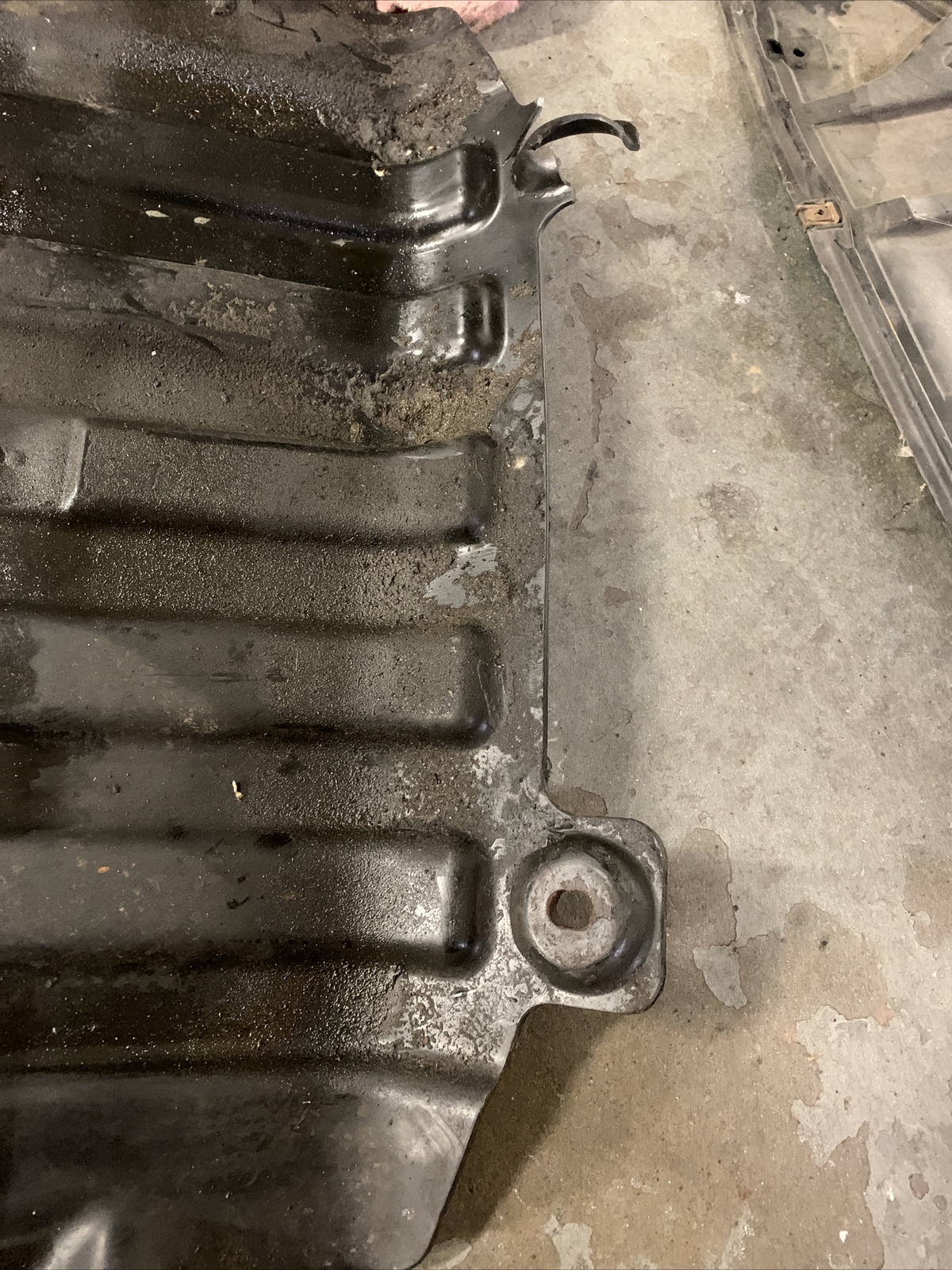 07-14 Cadillac Escalade tahoe yukon Lower Engine belly pan Splash ...