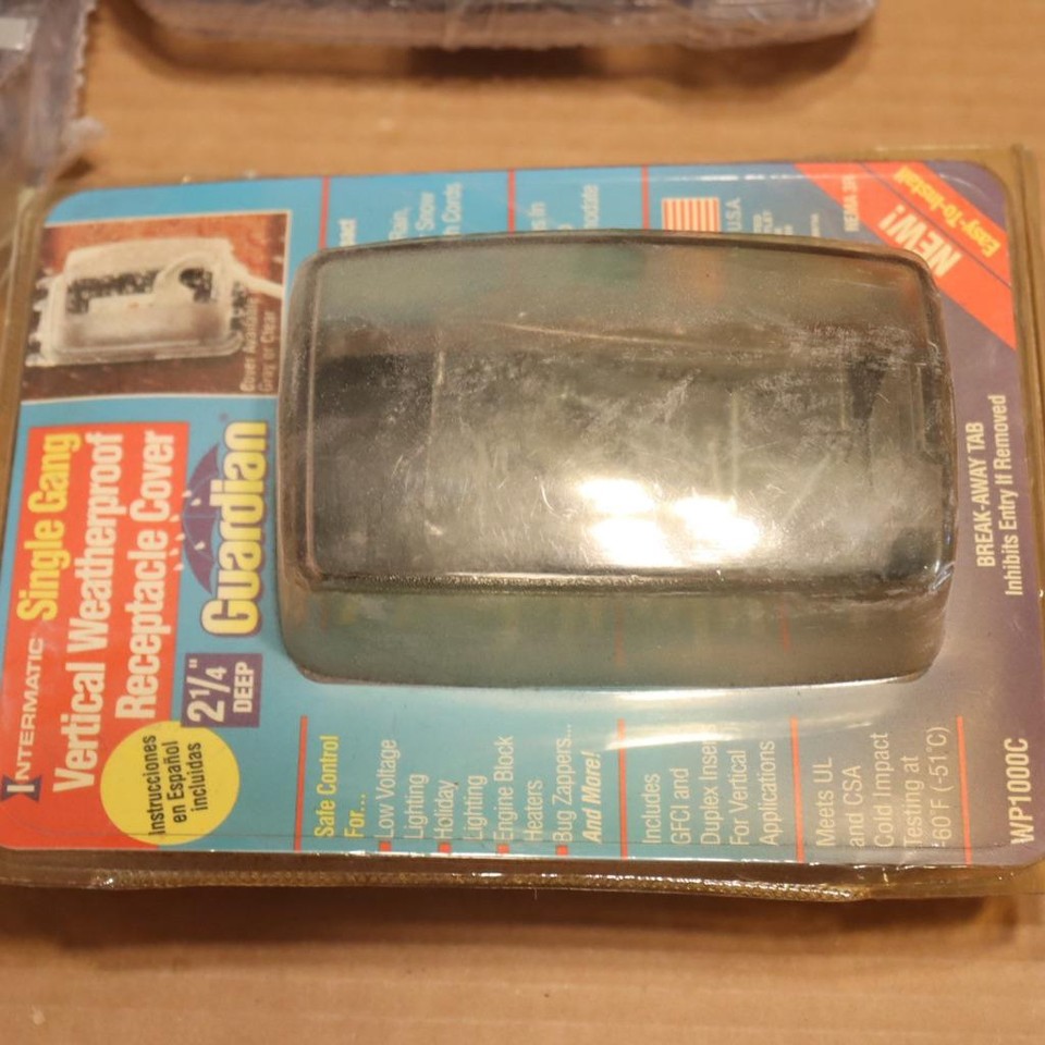 One Intermatic WP1000C Single Gang Guardian Vertical Receptacle Cover ...