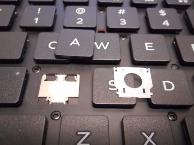 SINGLE KEY CAP + CLIP DELL INSPIRON 5000 3452 P/N: KPP2C MODEL: MP-13N7 ...