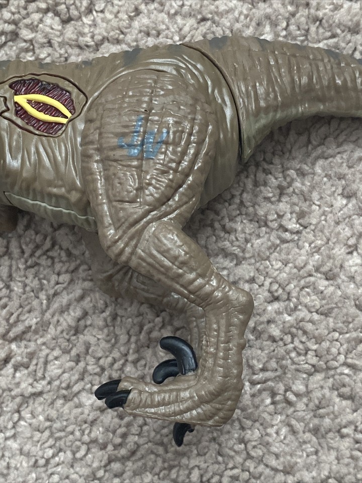 2015 Jurassic World Velociraptor Delta Raptor Dinosaur Figure Park Toy ...