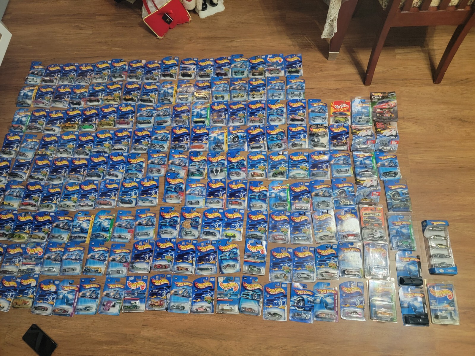 180 COUNT LOT OF HOT WHEELS Randomly Picked Cars from 1990-2020 ...