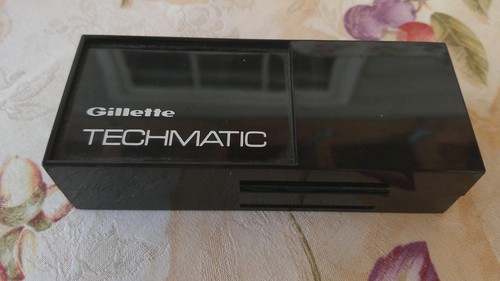 Vintage Gillette Techmatic Razor in Original Box – Complete with ...