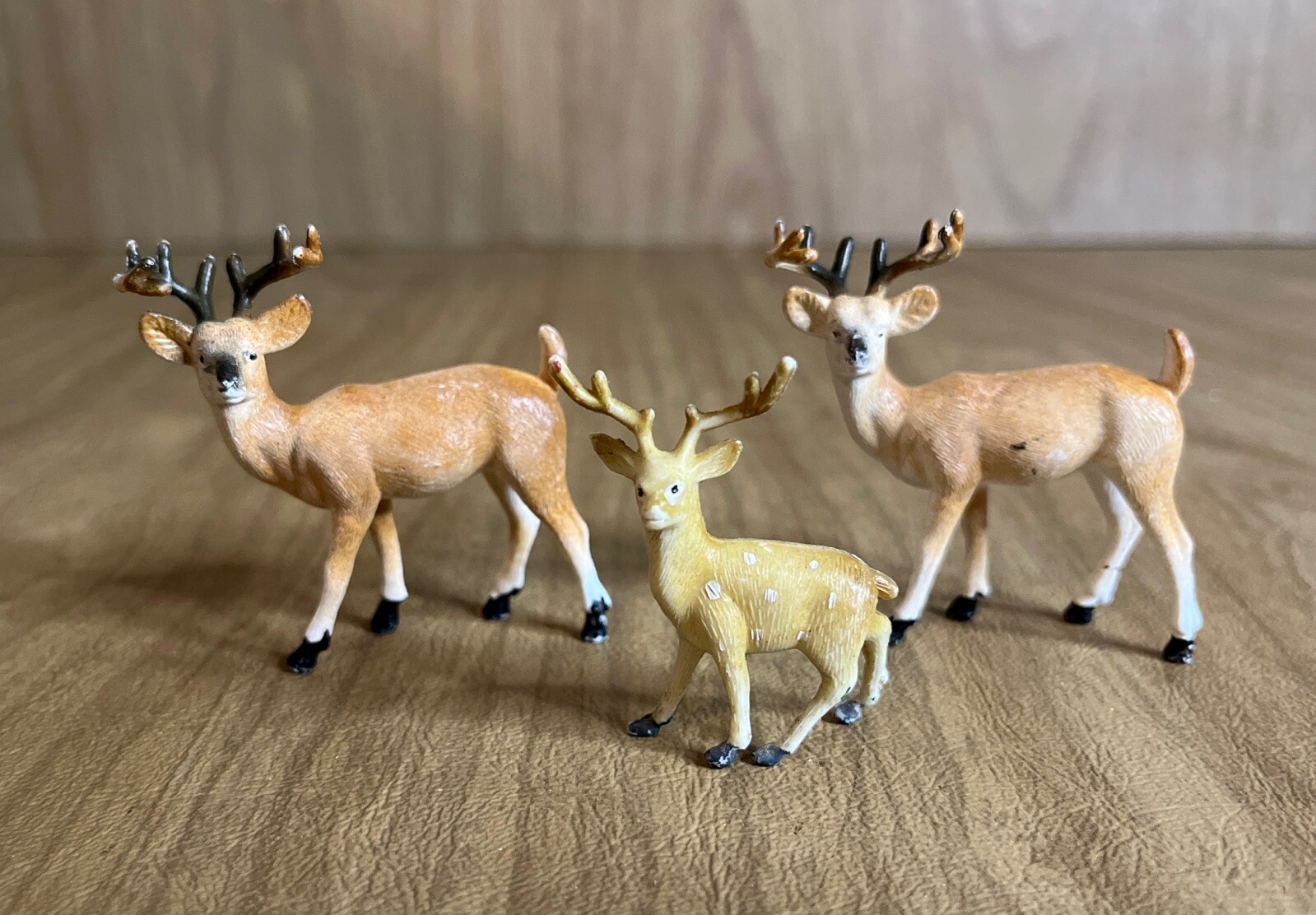 Lot Of 3 Vintage Miniature Plastic Deer Reindeer Buck Figurines Hong ...