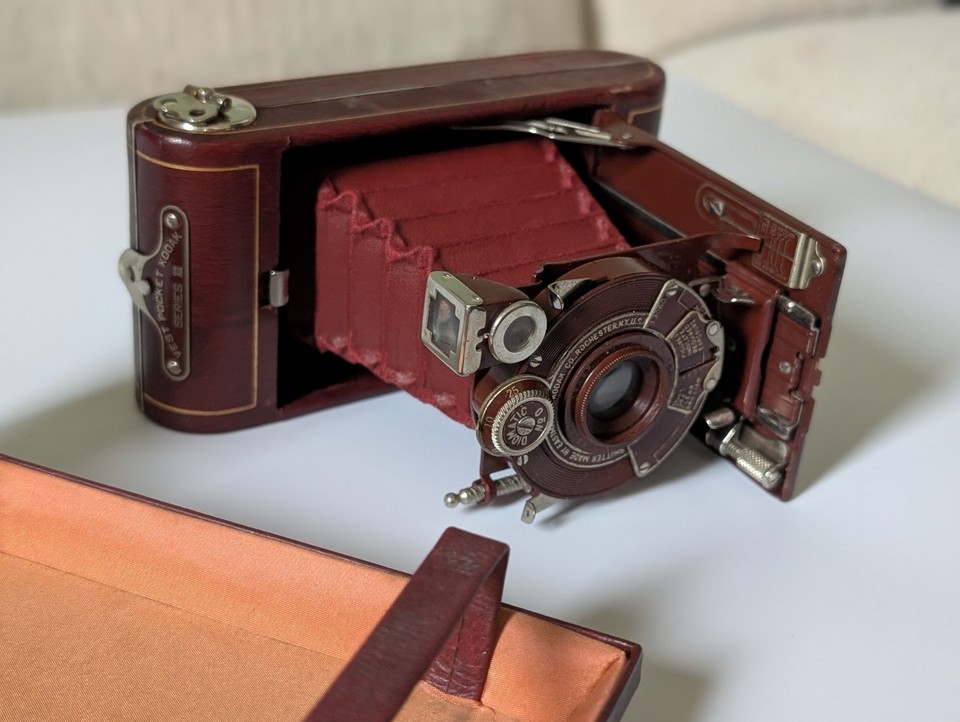 Kodak Vanity Vest Pocket Series III Camera Maroon/ Burgundy & Case f6.3 ...