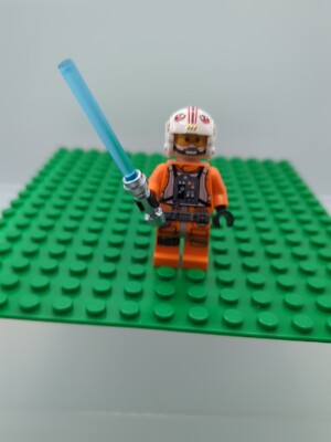 Lego Pilot Luke Skywalker Minifigure w/ Lightsaber 75301 75313 sw1139 ...