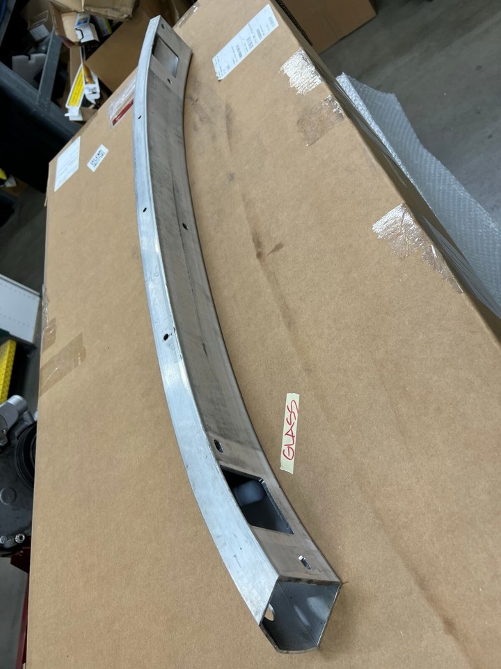 ASTON MARTIN DB9 REAR BUMPER REINFORCEMENT | eBay