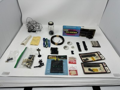 HO Vintage HO Atlas Train Railroad Miscellaneous Lot Parts Screws Track ...