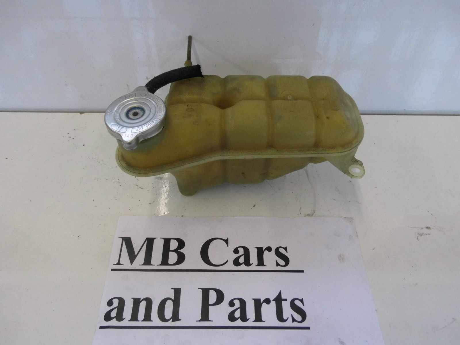 Mercedes W124 W201 E Klasse 190 Kühlmittelbehälter Ausgleichsbehälter ...