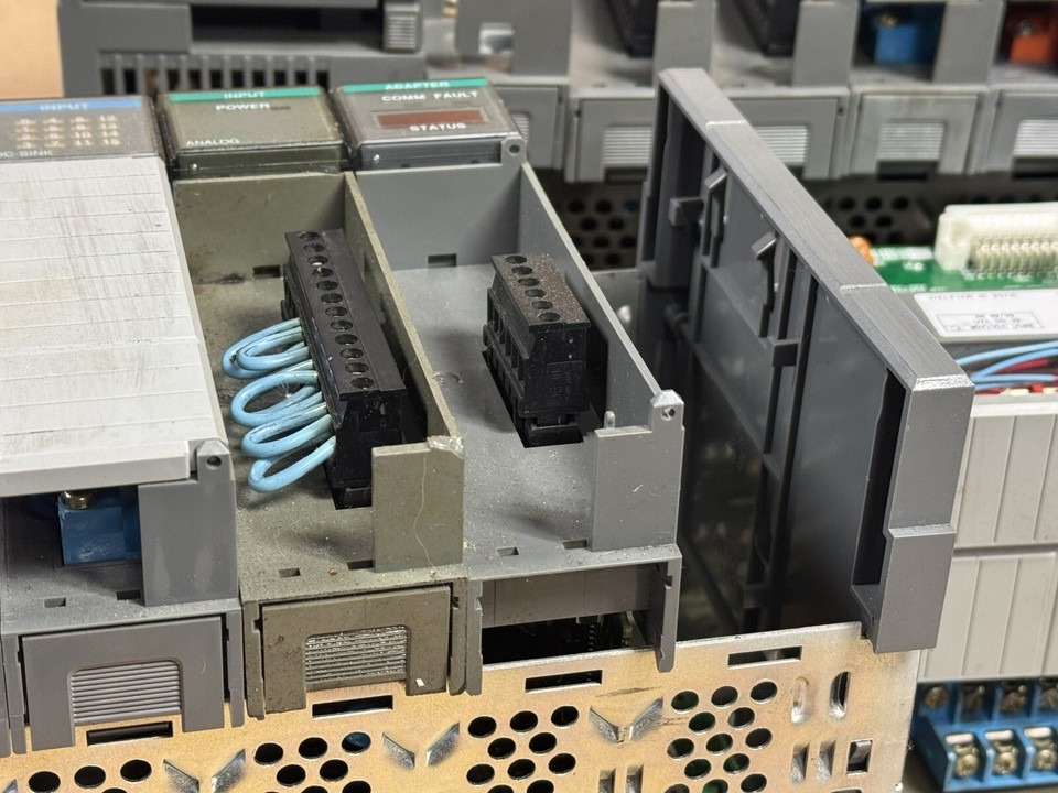 LOT Allen Bradley SLC 500 CPU Input Output Rack Power Supply 1746-P2 ...