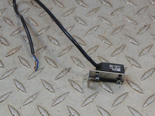 OMRON E3Z-T81-L PHOTOELECTRIC SWITCH | eBay