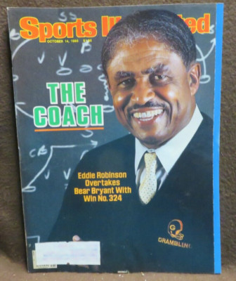 #2205 SPORTS ILLUSTRATED OCTOBER 14 1985 EDDIE ROBINSON OVERTAKES BEAR ...