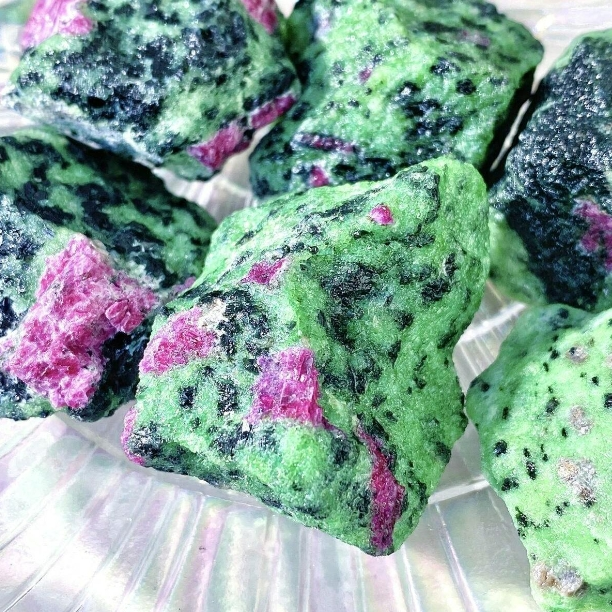 10Pcs Lot Rough Ruby Zoisite Stone Chunks Healing Energy Crystal ...