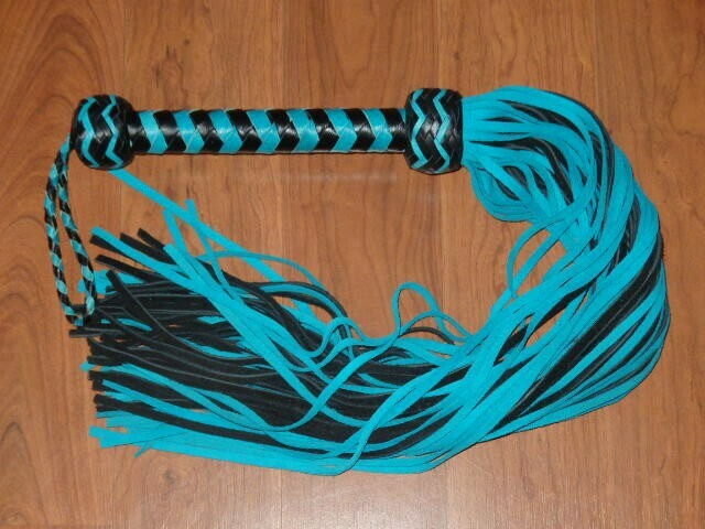 NEW 70 TAIL THUDDY Leather Flogger Whip - AMAZING Horse Training Tool ...