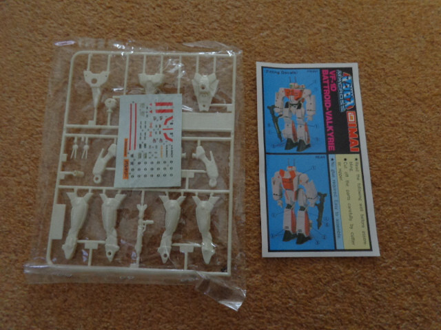 TCI Battletech Wasp VF-1D Battroid Valkyrie Battlemech plastic kit | eBay