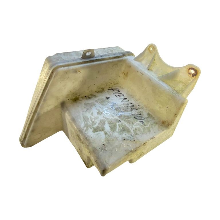 Toyota Avensis T270 2010 Windscreen washer fluid reservoir bottle ...