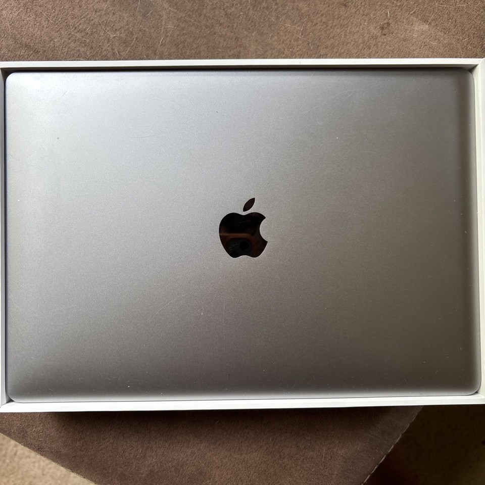 2020 Apple MacBook Air 13.3" M1 7C GPU 3.2GHz 8GB RAM 256GB SSD MGN63LL ...