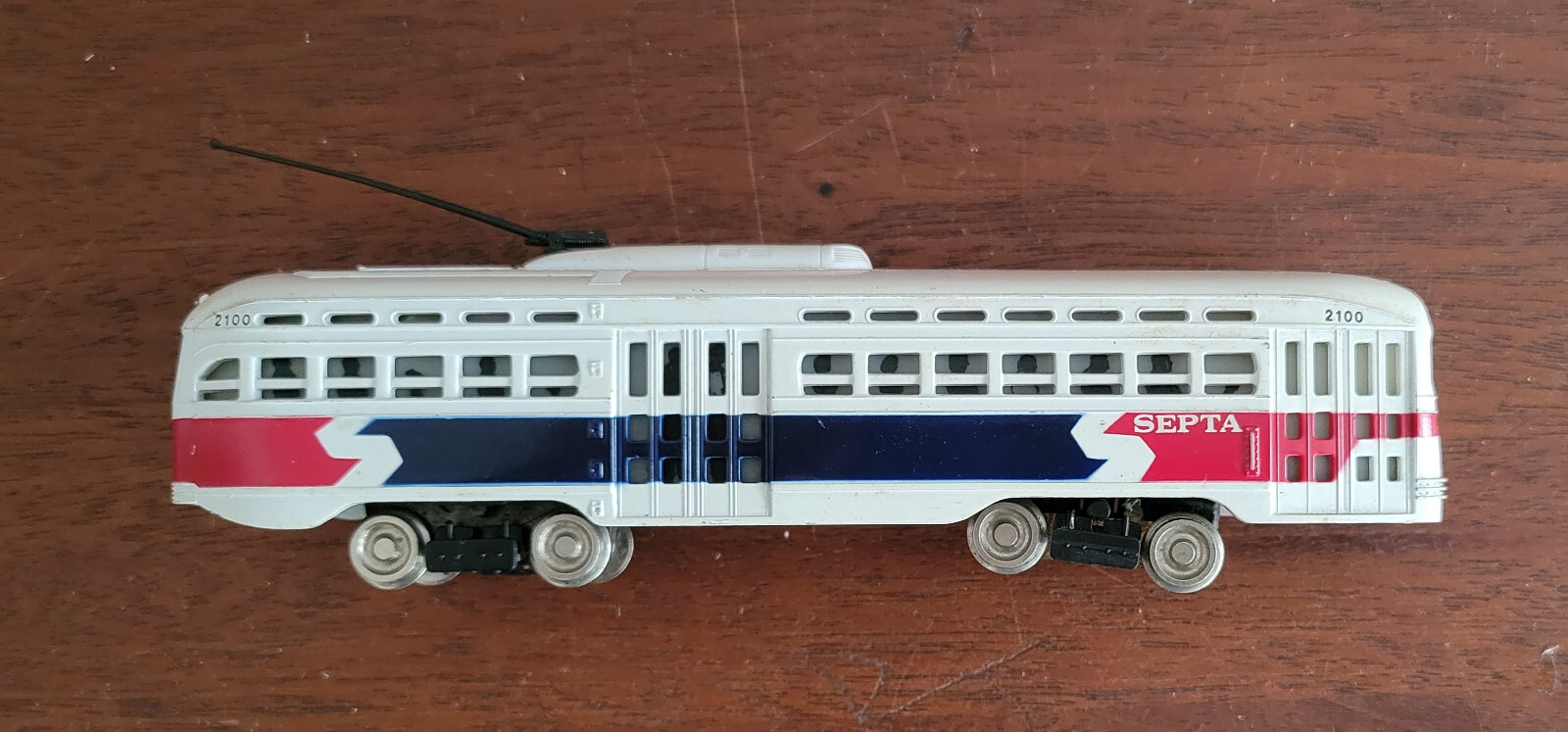Bachmann HO Philadelphia SEPTA PCC Trolley #2100 Erie Ave | eBay