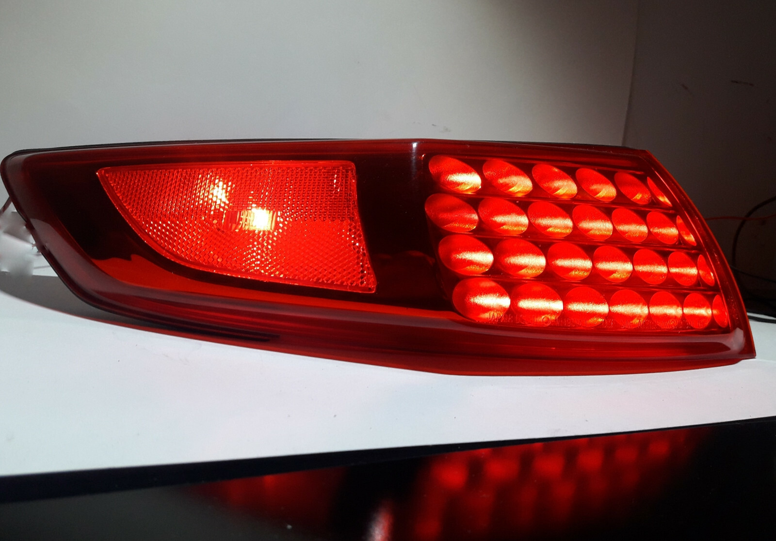 2003-2008 INFINITI FX35 FX45 Rear Driver Side Tail Light Red Left ...